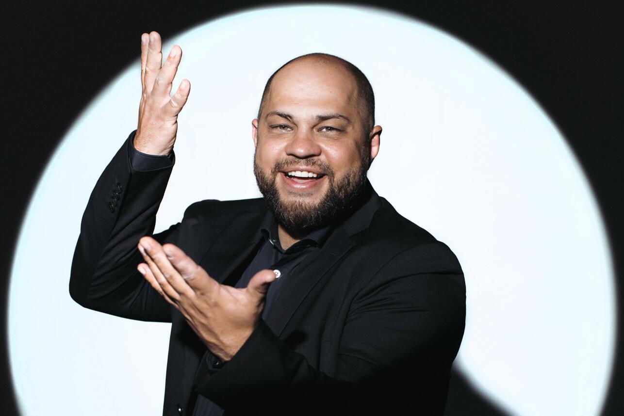 Роман Постовалов: биография, личная жизнь, Уральские пельмени,...